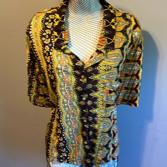earthbound trading | Tops | Earthbound Trading Retro Bohemian Button ...